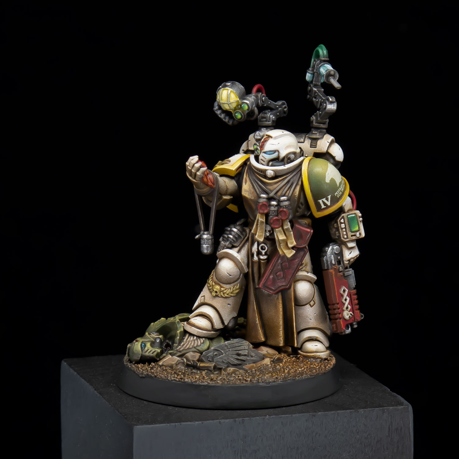Raptors Primaris Apothecary » The Mighty Brush